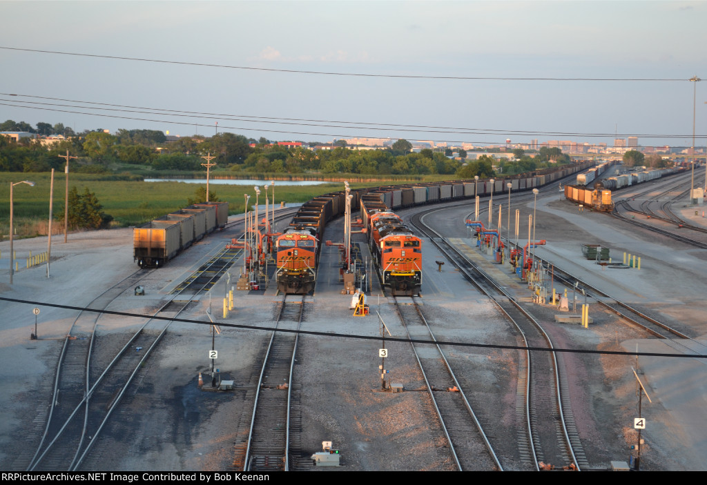 BNSF 6342 & 9048